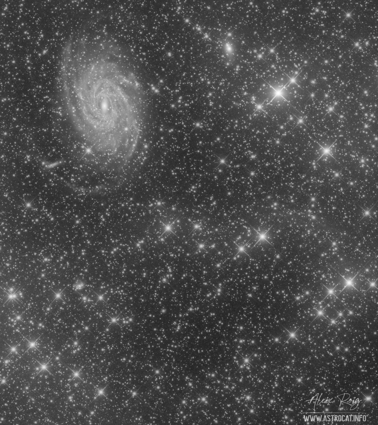 NGC 6744 spiral galaxy surrounded by IFN | Astrocat