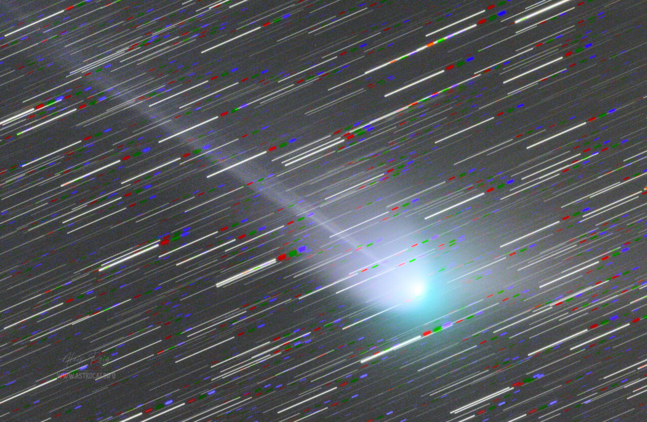 Comet 2022 E3 ZTF with startrails | Astrocat