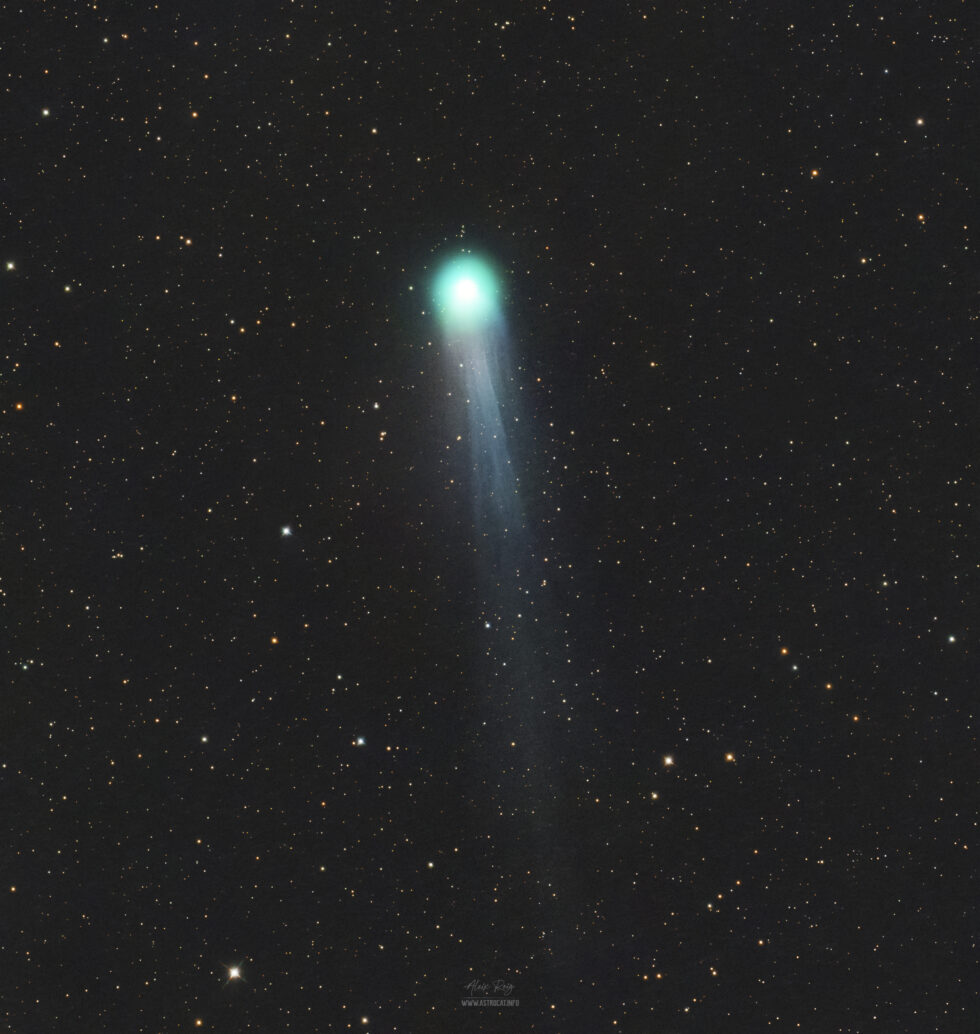 Comet 12P/Pons-Brooks across Andromeda constellation | Astrocat
